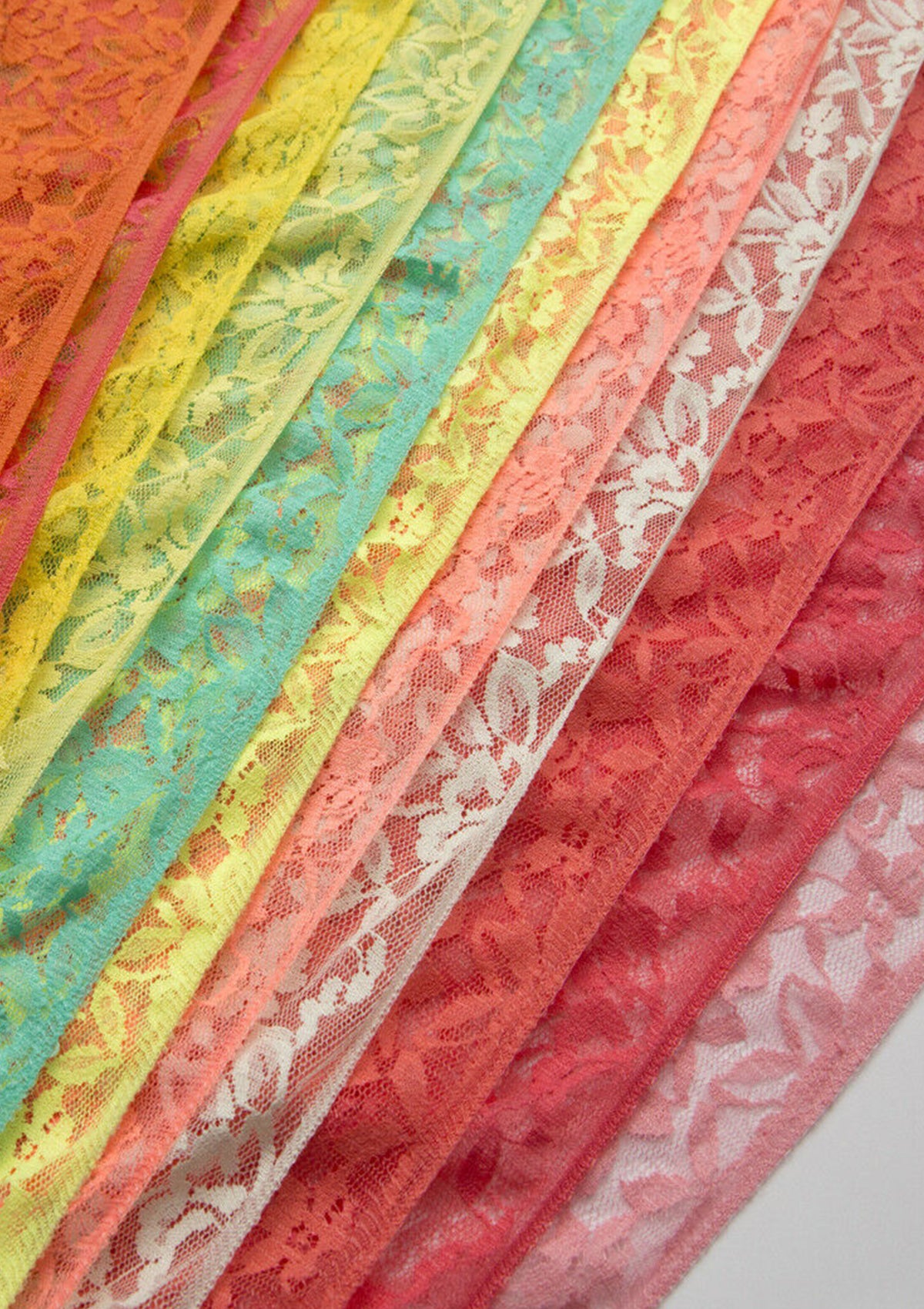 Lace Stretch Dress Material In A Rose Floral Pattern Flo Clrs Nylon Sp